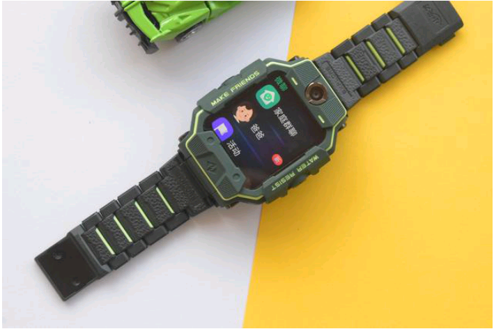 闪扣表带+360°旋转双摄+骁龙Wear4100，小天才Z6巅峰版值得买吗？